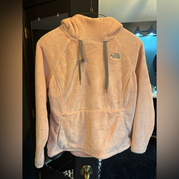 The North Face | Tops | The North Face Light Pink Fleece Pullover ...